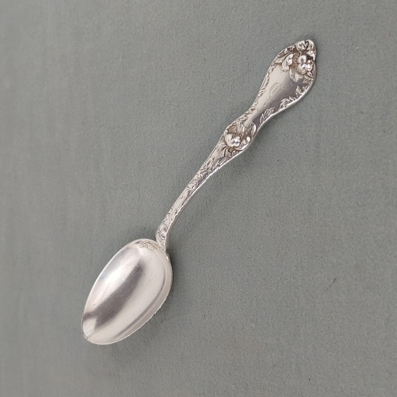 Reed & Barton | Dining | Large Sterling Silver Serving Spoons Les Cinq ...